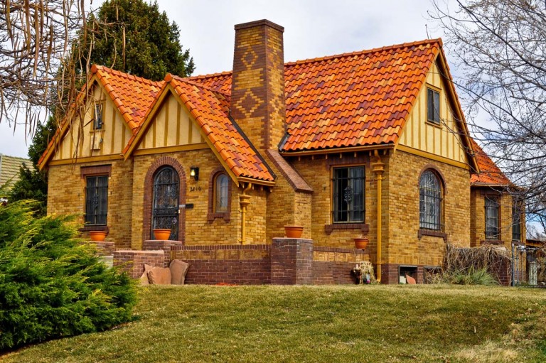 Dual Pitched Roof – CWS